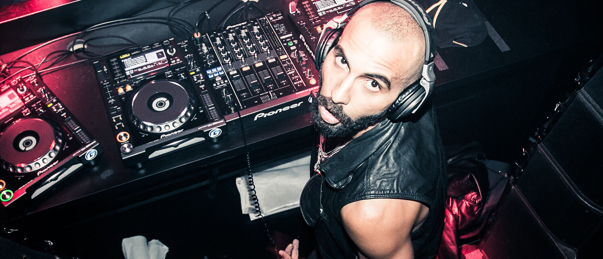 Grindr Plays: DJ Samy Jo - INTO