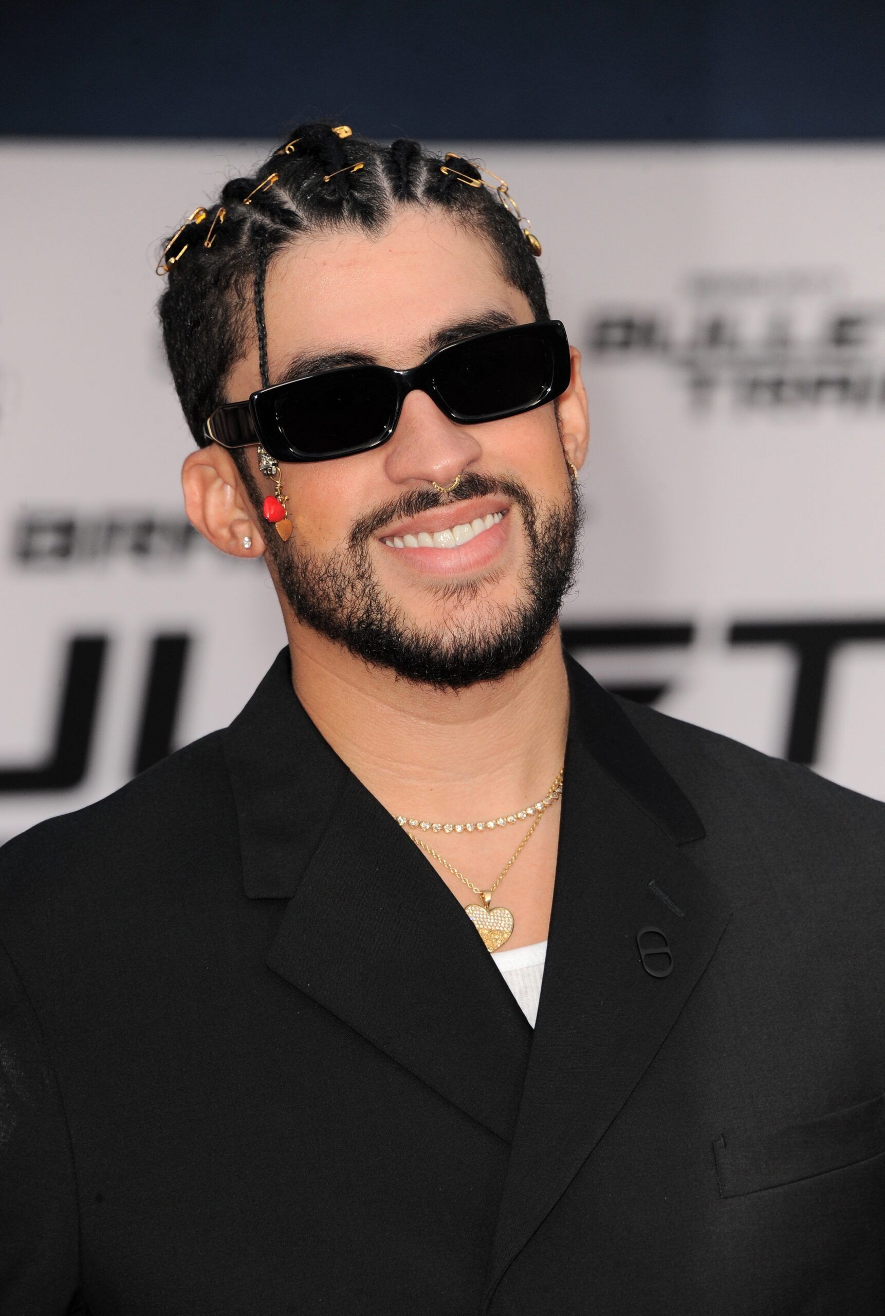 Bad Bunny and the 2022 MTV VMA Kiss Seen Around the World - INTO