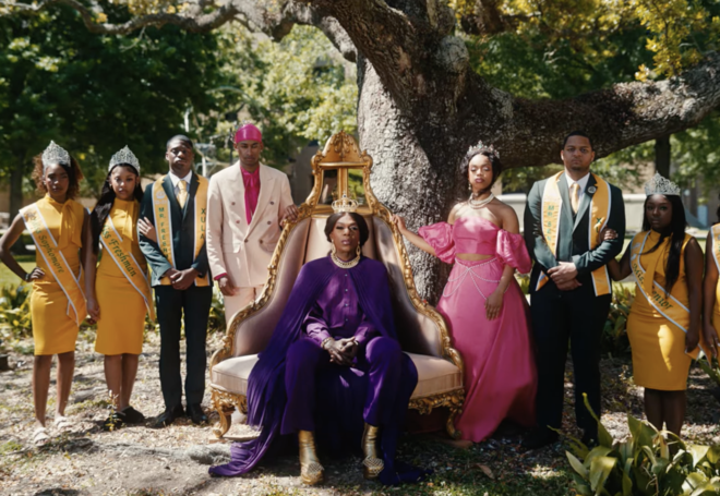 ‘Queen of Bounce’ Big Freedia Serves Royal Looks in New ‘Hey Queen ...