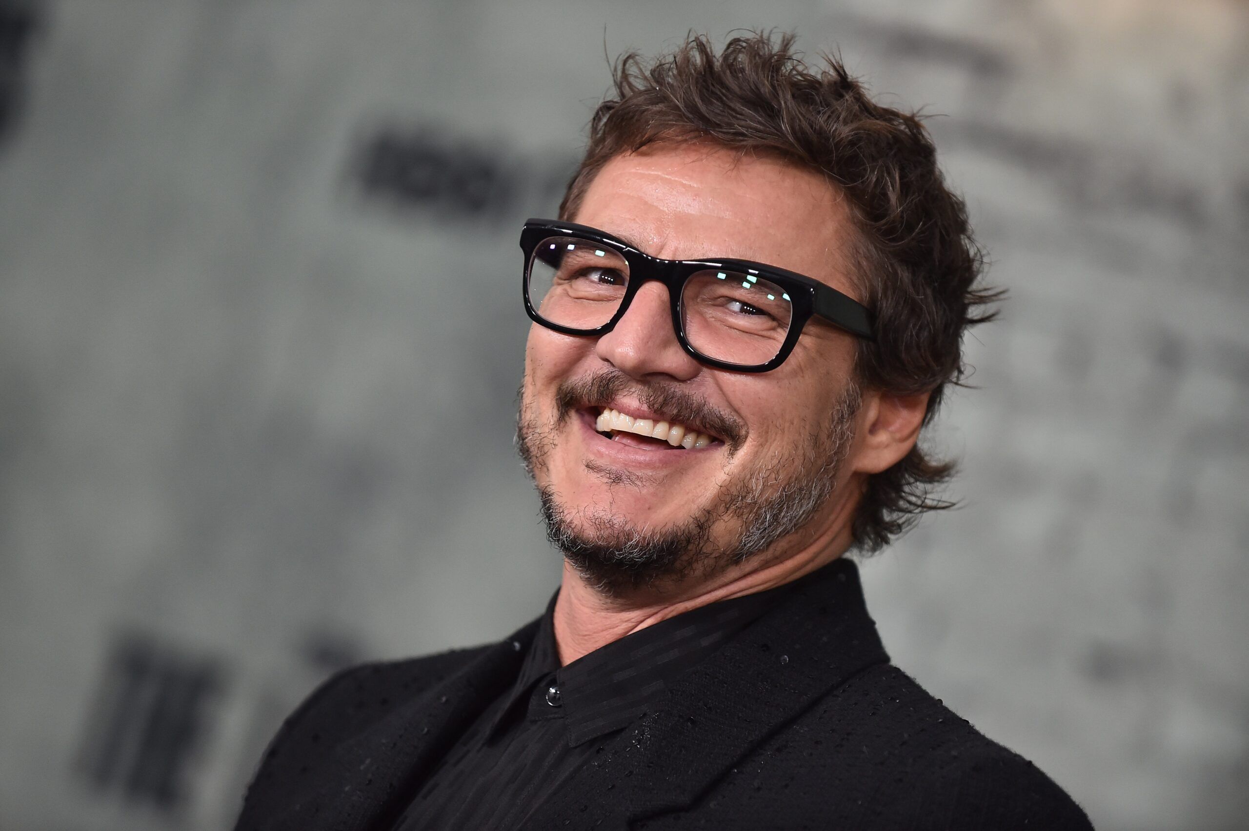 Pedro Pascal’s photo with his agent sends the internet into a frenzy - INTO