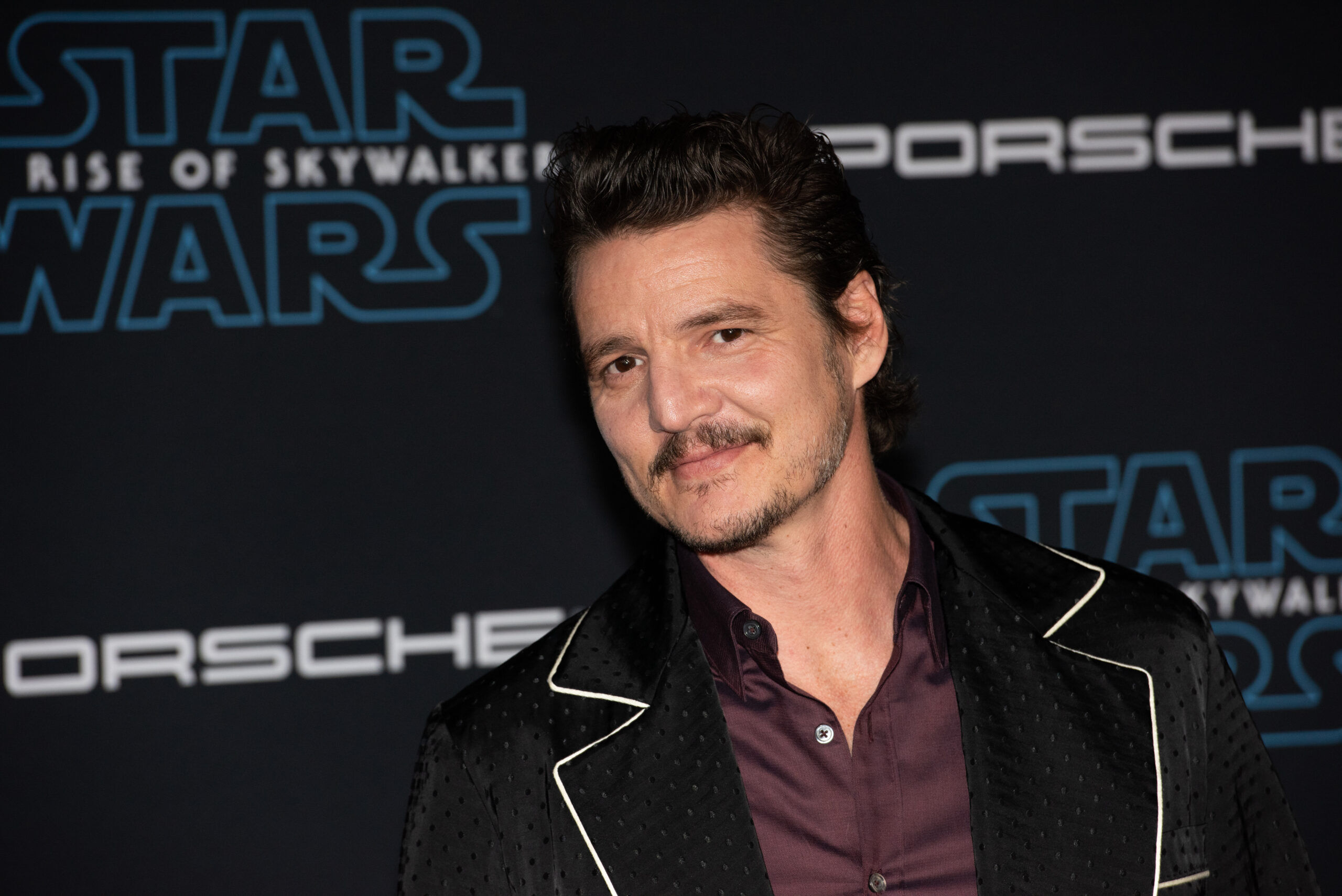 Pedro Pascal's latest announcement has people drooling and panting - INTO