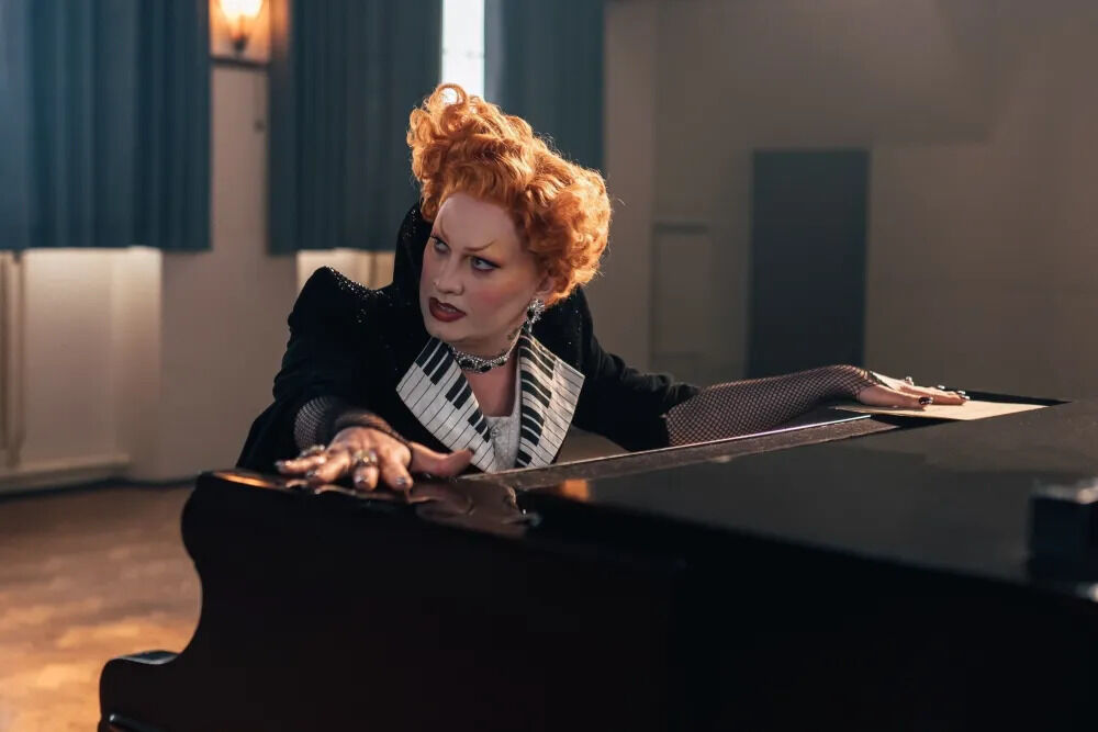 Here's why everyone is obsessed with Jinkx Monsoon on 'Doctor Who' - INTO