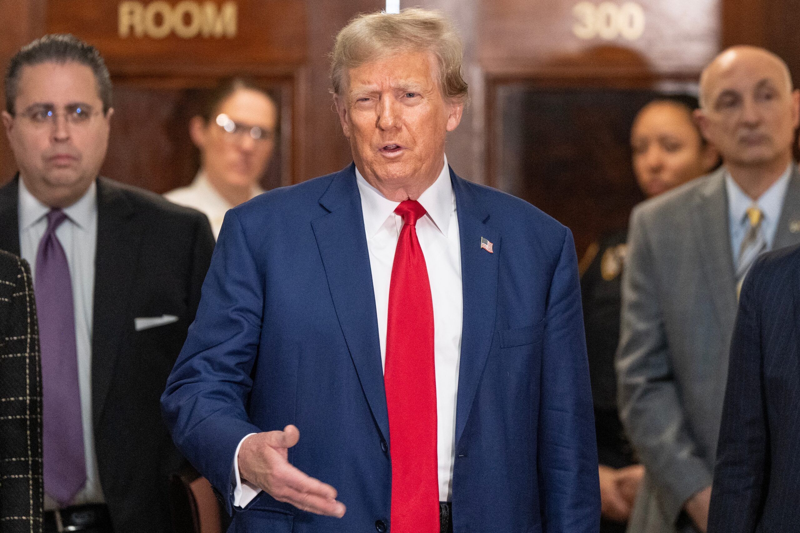 Trump unveiled a strange piece of performance art and everyone is ...
