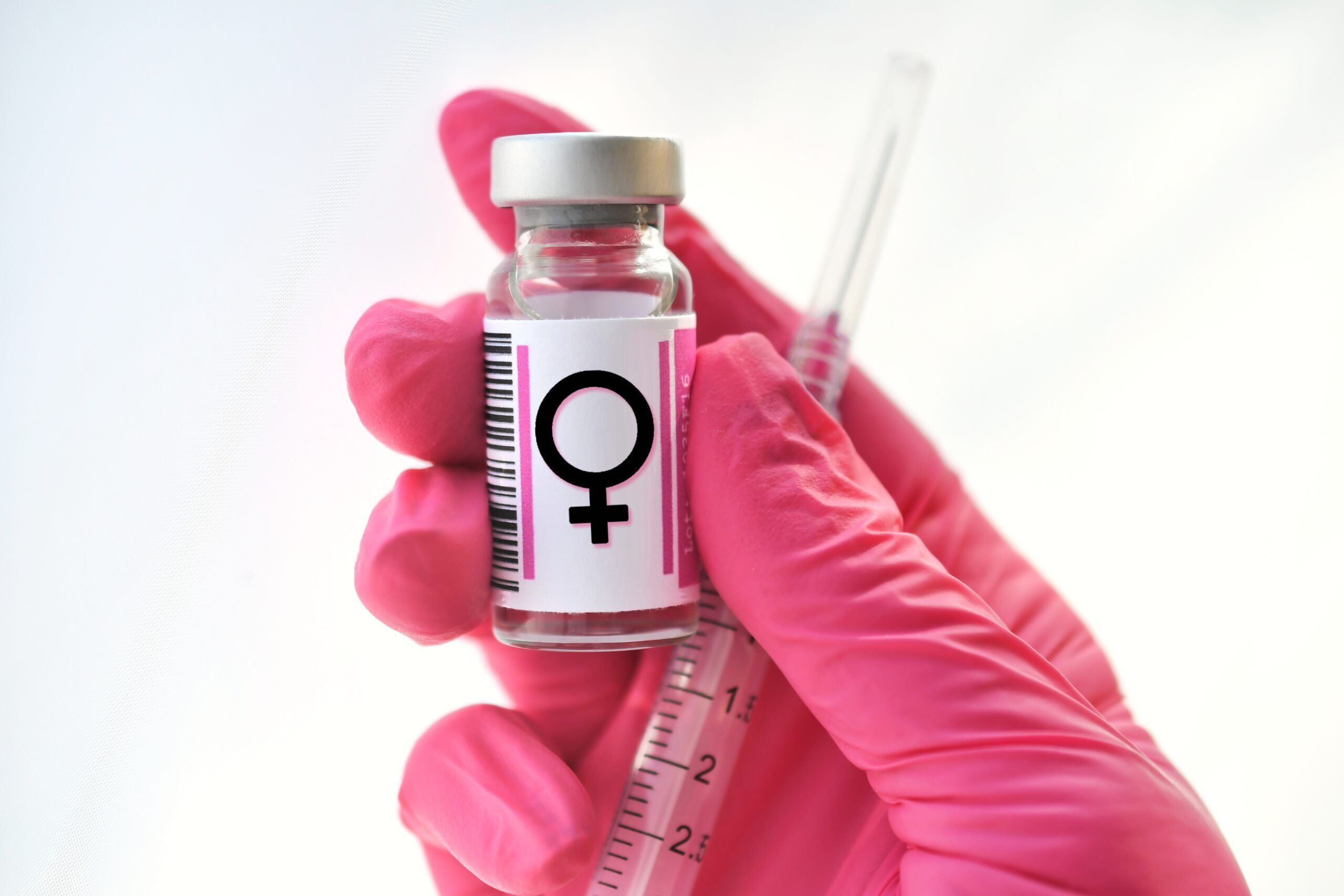 This cis guy is taking estrogen for fun, and trans folks have thoughts ...