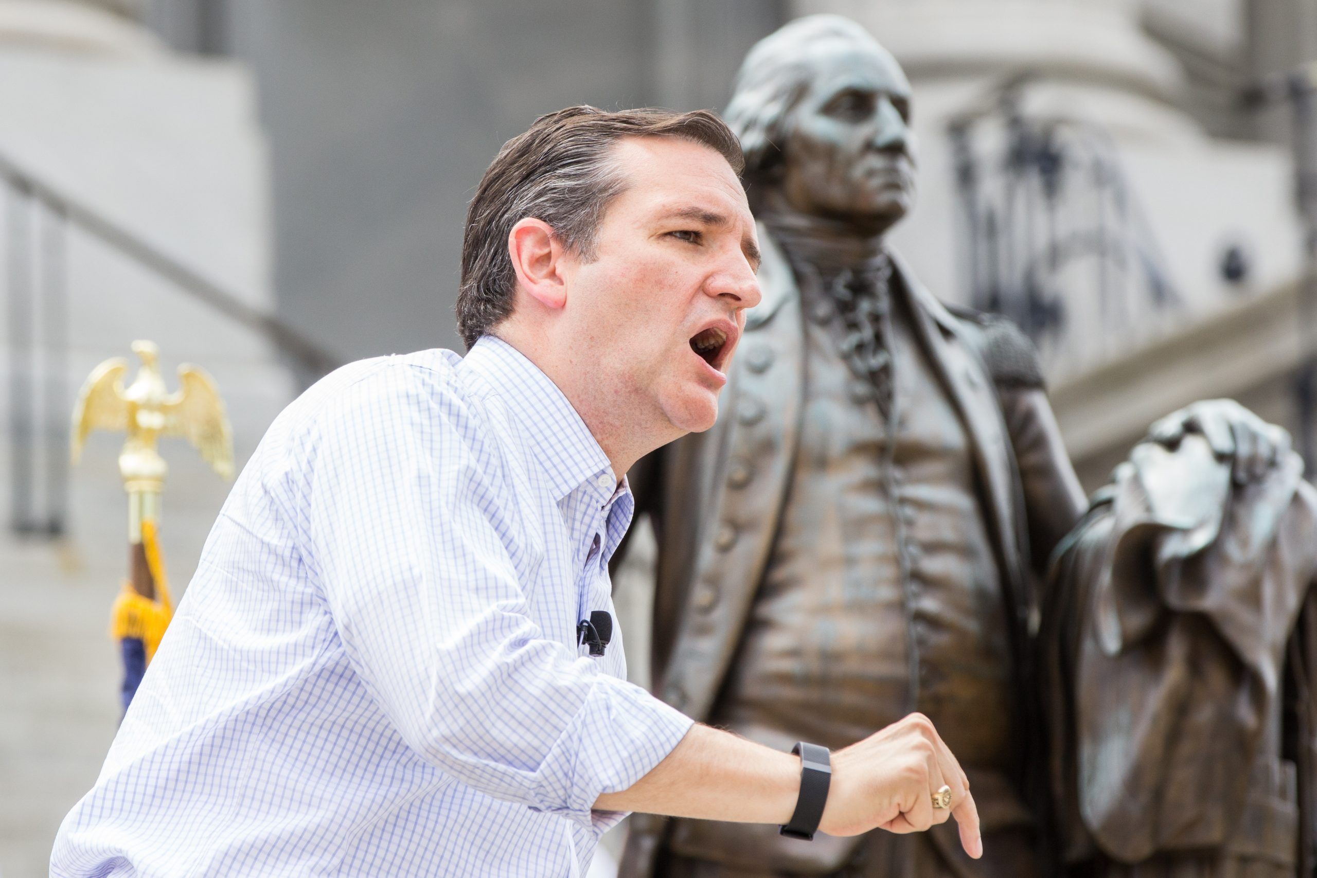 The Internet is living for Ted Cruz’s daughter's shady reaction to her ...