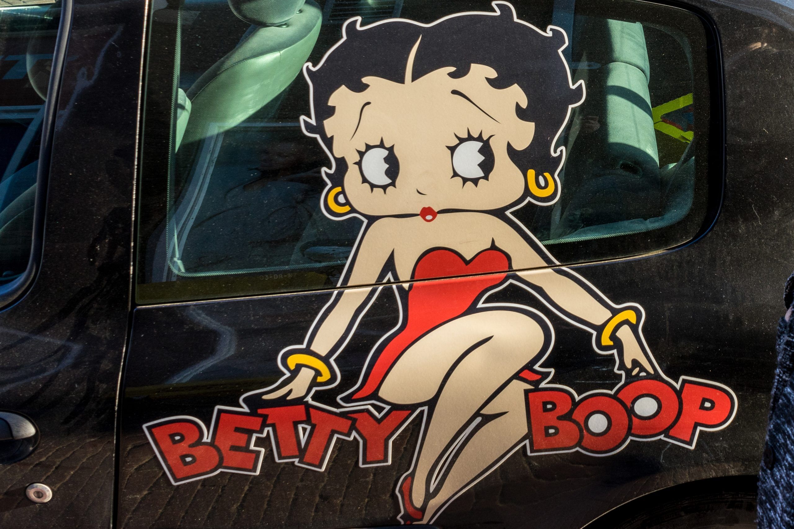 People are just learning about Betty Boop's transmasc boyfriend - INTO